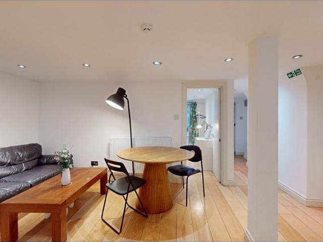 1 Bed Flat, Alie St, E1