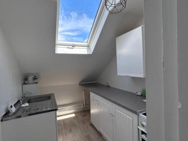 1 Bed Flat, Allerton Grove, CH42