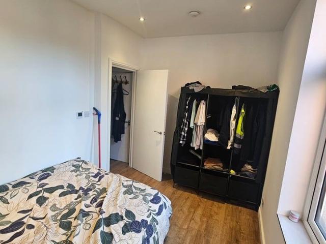 1 Bed Flat, Allesley Old Road, CV5