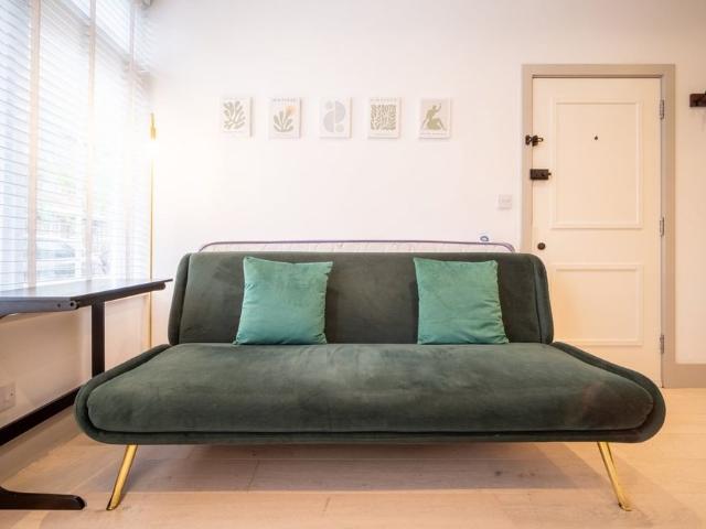 1 Bed Flat, Allitsen Road, NW8