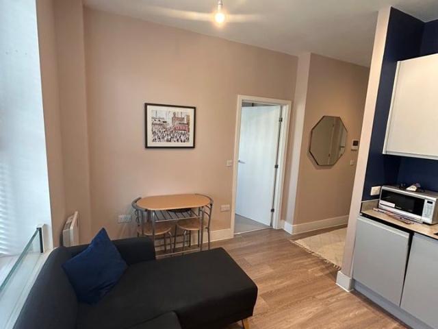 1 Bed Flat, Alliance House, BS1