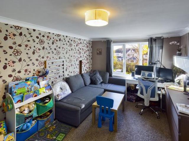 1 bed flat / apartment askham lodge lee se12 truepenny's