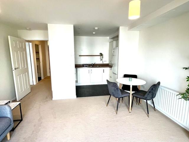 1 Bed Flat, Arneil Drive, EH5