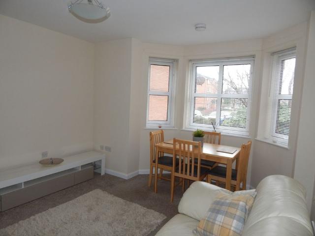 1 Bed Flat, Ashgrove Avenue, AB25