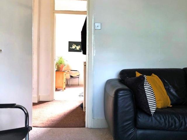1 Bed Flat, Asylum Road, SE15