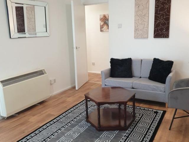 1 Bed Flat, Buccleuch St, G3