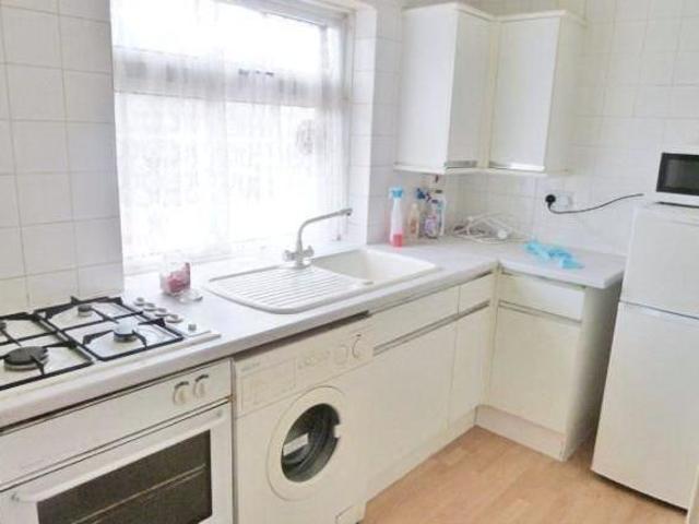 1 Bed Flat, Bullace Croft, B15