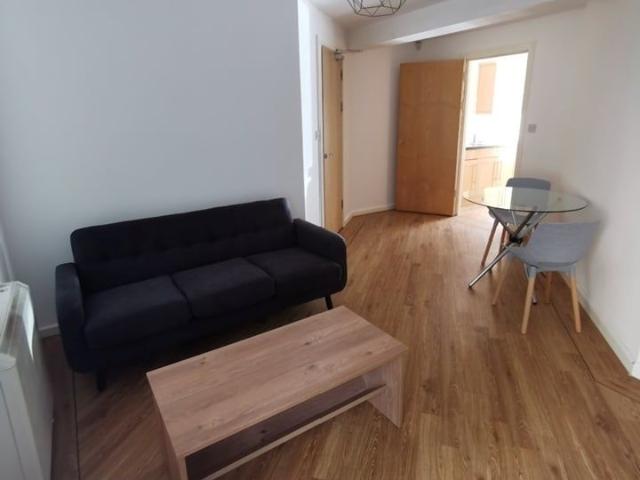 1 Bed Flat, Buslingthorpe Lane, LS7