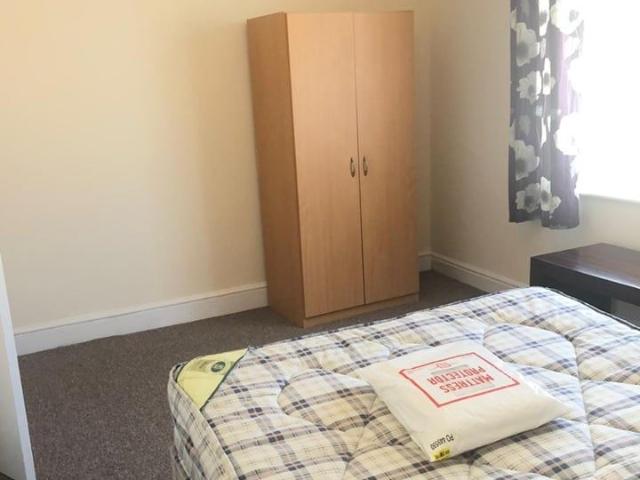 1 Bed Flat, Burgess Road, SO16
