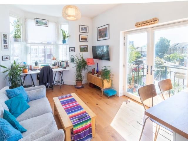 1 Bed Flat, B Gleneagle Road, SW16