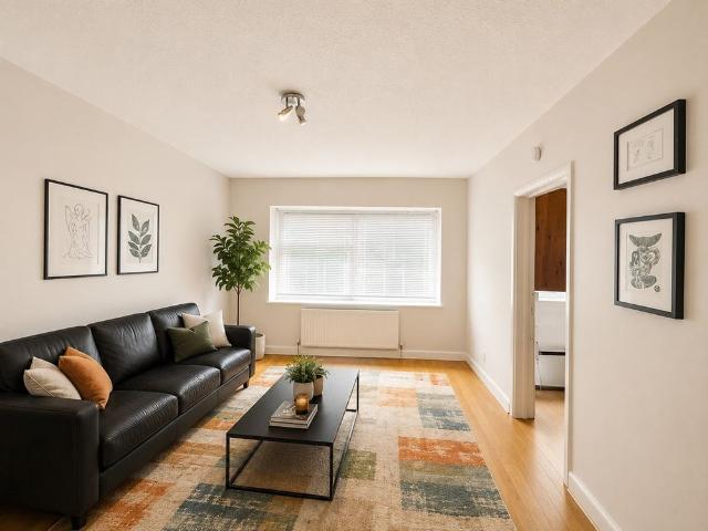 1 Bed Flat, Balmoral Court, W5