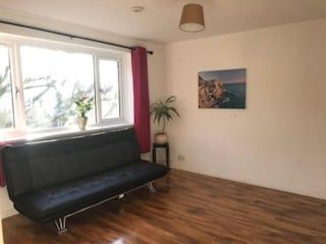 1 Bed Flat, Barclay Court, LU2