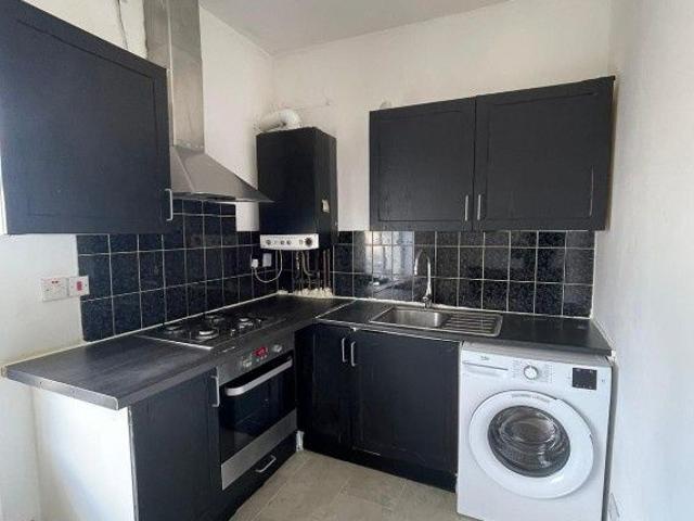 1 Bed Flat, Baring Road, SE12