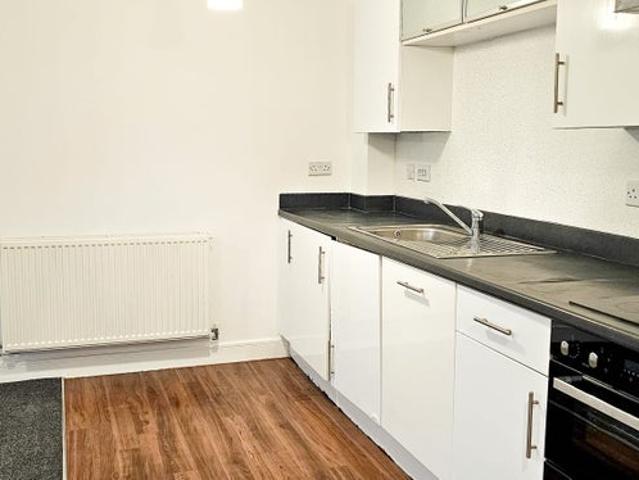 1 Bed Flat Barking/Dagenham Area £1350 Pcm