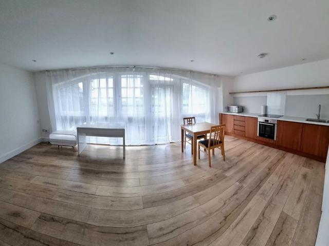 1 Bed Flat, Bath Court, EC1V
