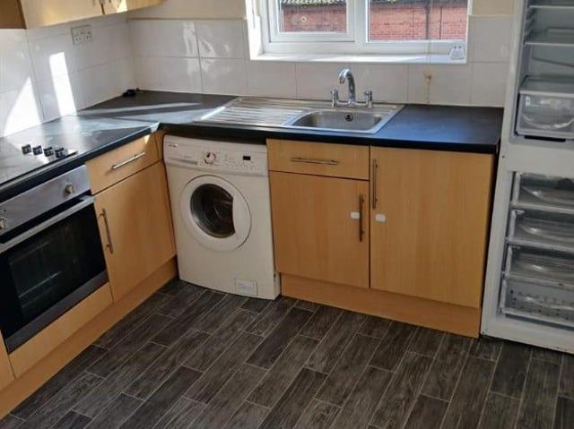 1 Bed Flat, Beech Avenue, NG7