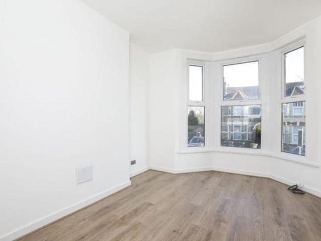 1 Bed Flat, Beechfield Road, SE6