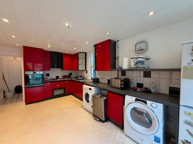 1 Bed Flat, Berens Road, NW10