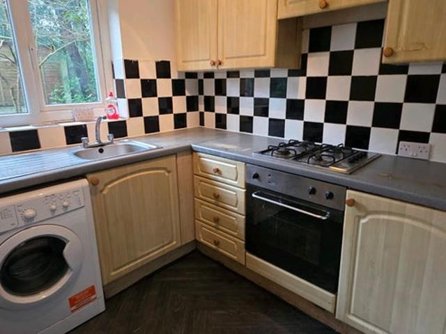 1 bed Flat Bills Inc, Didsdury, transport hospital