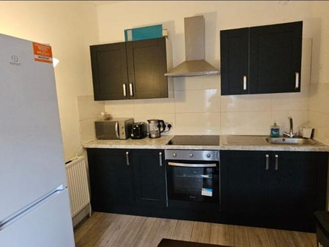 1 Bed Flat, Bills inc, Near Transport, Amenities