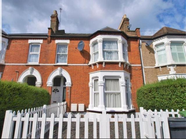 1 Bed Flat, Birkhall Road, SE6