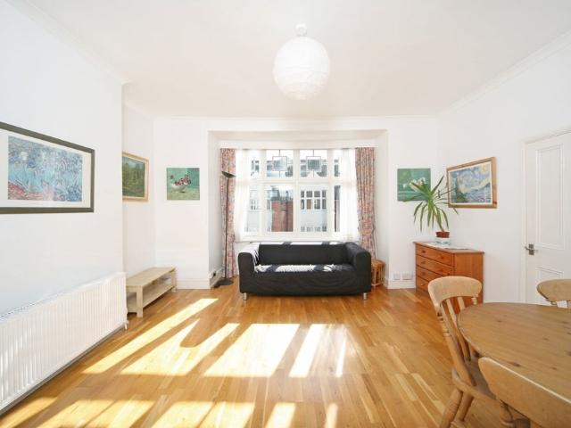 1 Bed Flat, Blandford Road, W4