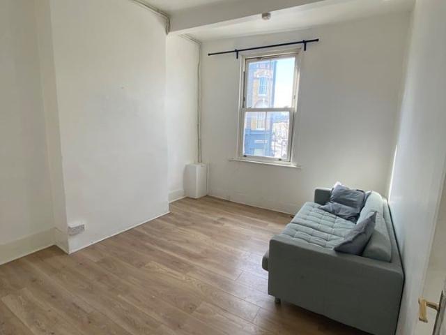 1 Bed Flat, Blackstock Road, N5