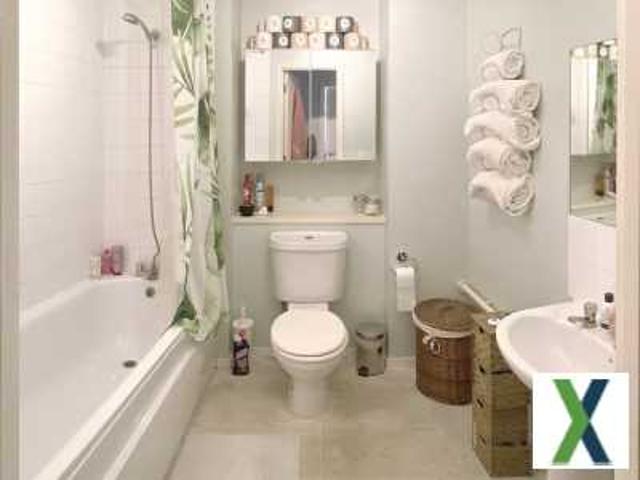 1 Bed Flat, Blackwall Way, E14