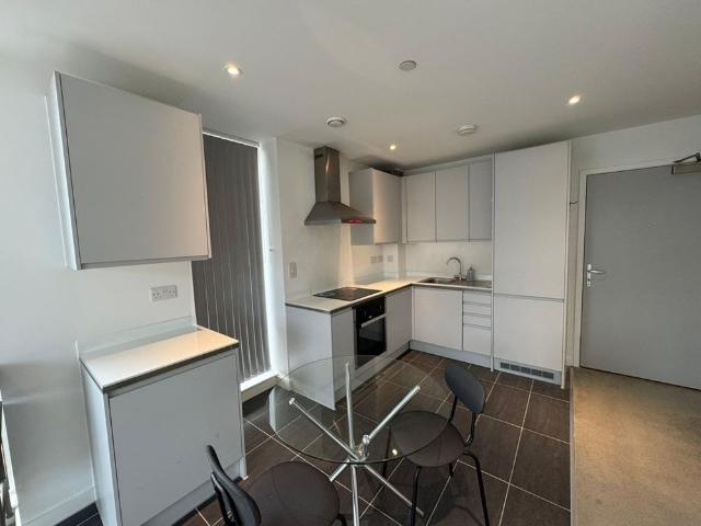 1 Bed Flat, Boundary Lane, M15