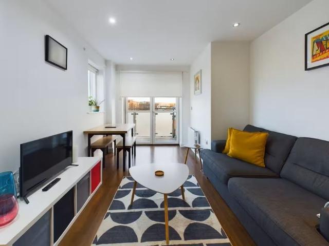 1 Bed Flat, Bournemouth Road, SE15
