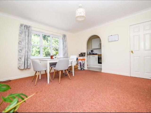 1 Bed Flat, Briarswood, SO16