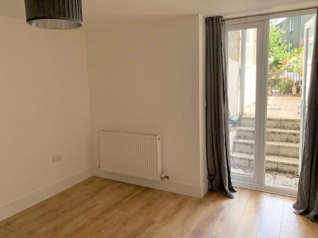1 Bed Flat, Brooke Road, N16