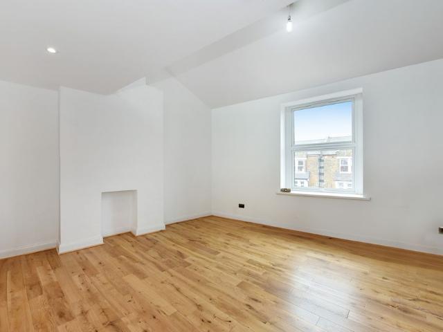 1 Bed Flat, Brockley Road, SE4