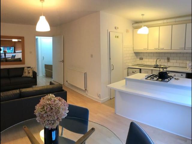 1 Bed Flat, Brownlow Mews, WC1N