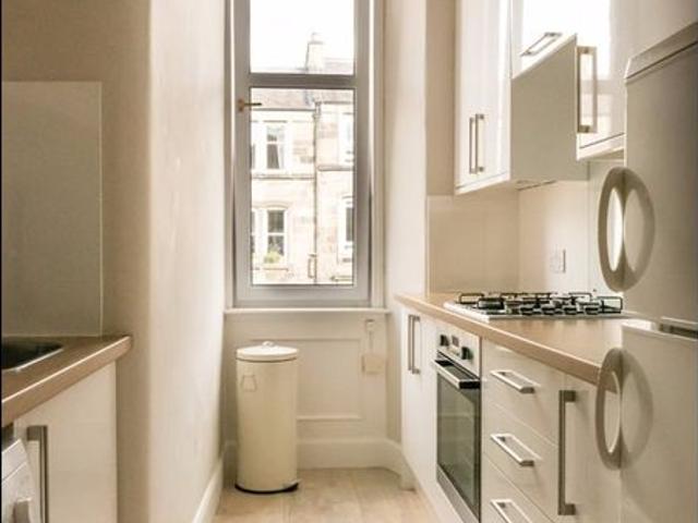 1 Bed Flat, Brunswick Street, EH7