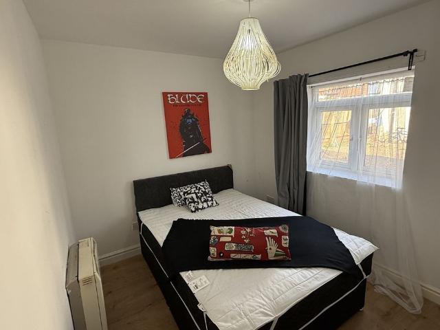 1 Bed Flat, Cyprus Road, LE2