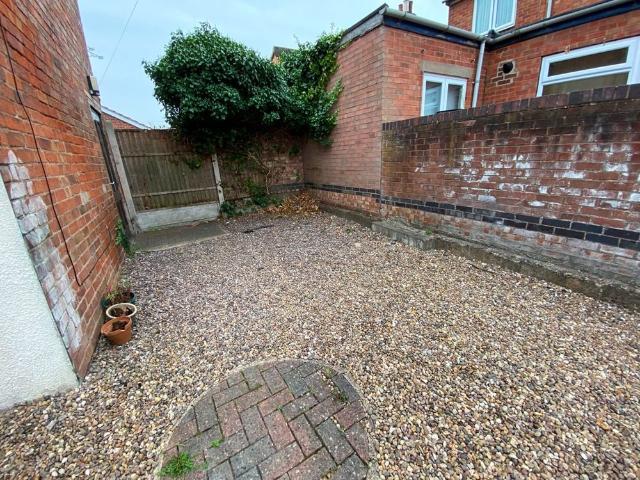 1 Bed Flat, Cyprus Road, LE2