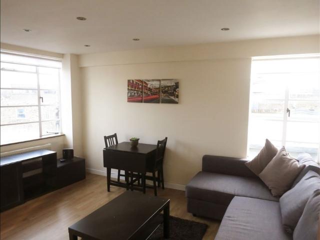 1 Bed Flat, Camden Road, NW1