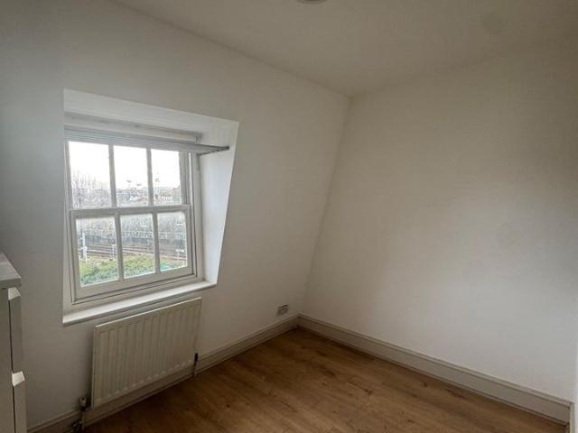 1 Bed Flat, Camden Road, NW1