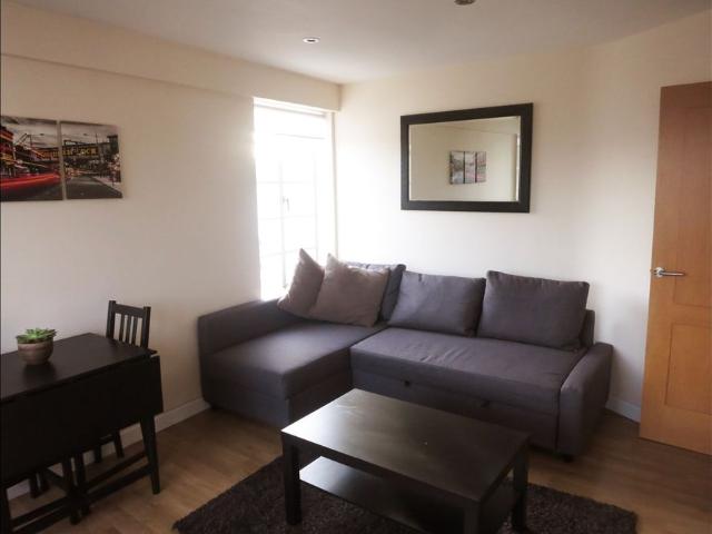 1 Bed Flat, Camden Road, NW1