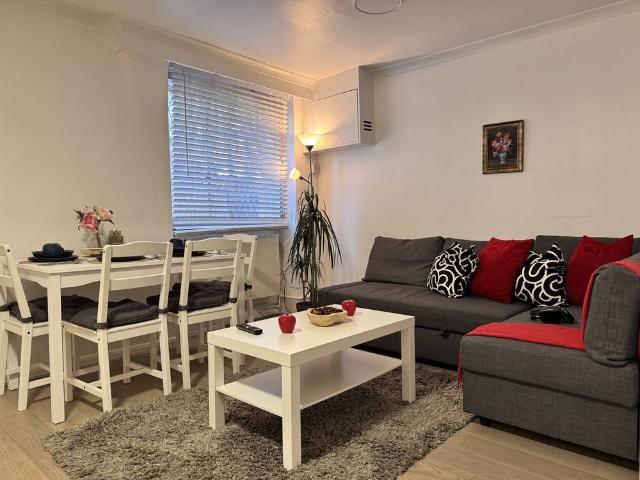 1 Bed Flat, Camden Street, NW1
