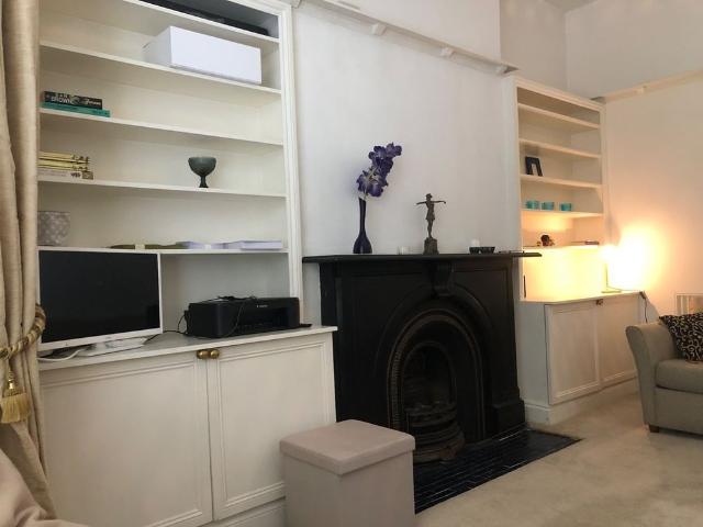 1 Bed Flat, Castelnau, SW13