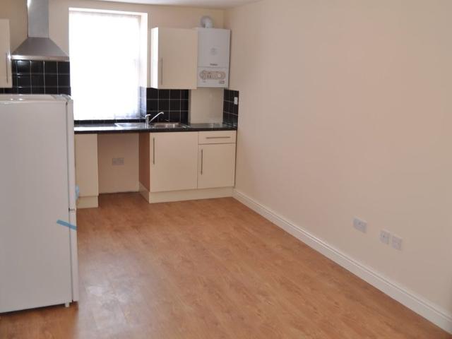 1 Bed Flat, Cardiff Road, LU1