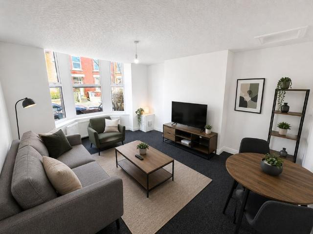 1 Bed Flat, Carlton Road, M6