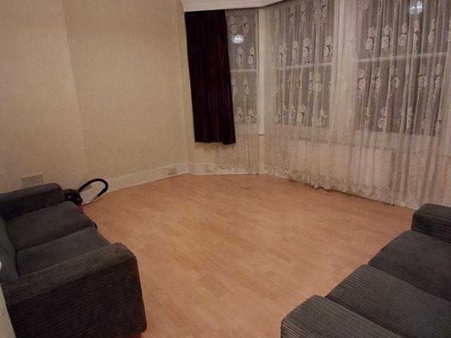 1 Bed Flat, Catford, SE6