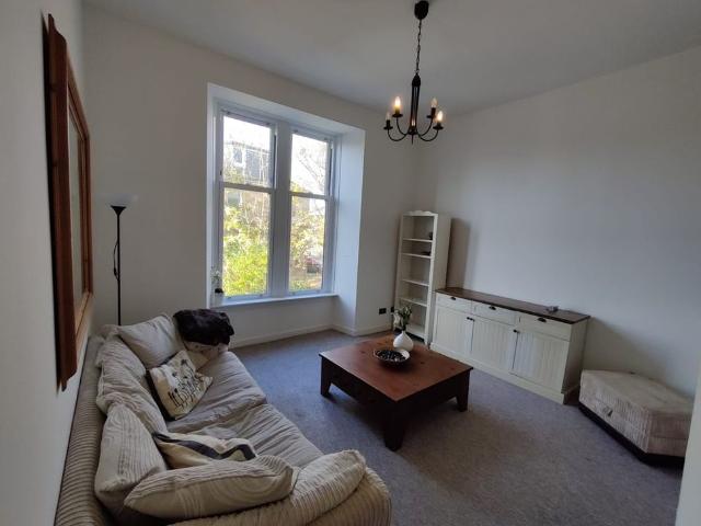 1 Bed Flat, Cathkin Road, G42