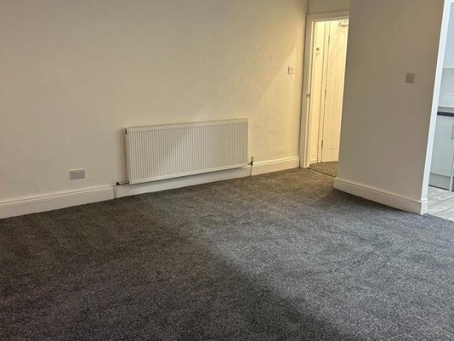 1 Bed Flat, Cearns Road, CH43