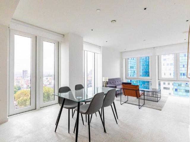 1 Bed Flat, Cendal Cresent, E1
