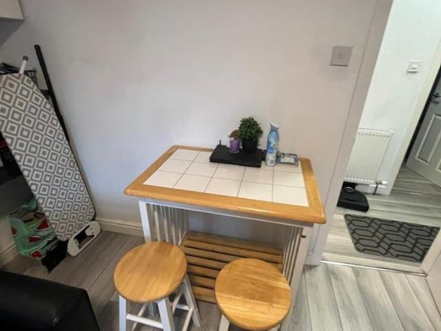 1 Bed Flat, Charles St, AB25