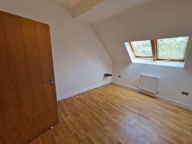 1 Bed Flat, Charlton Park Lane, SE7